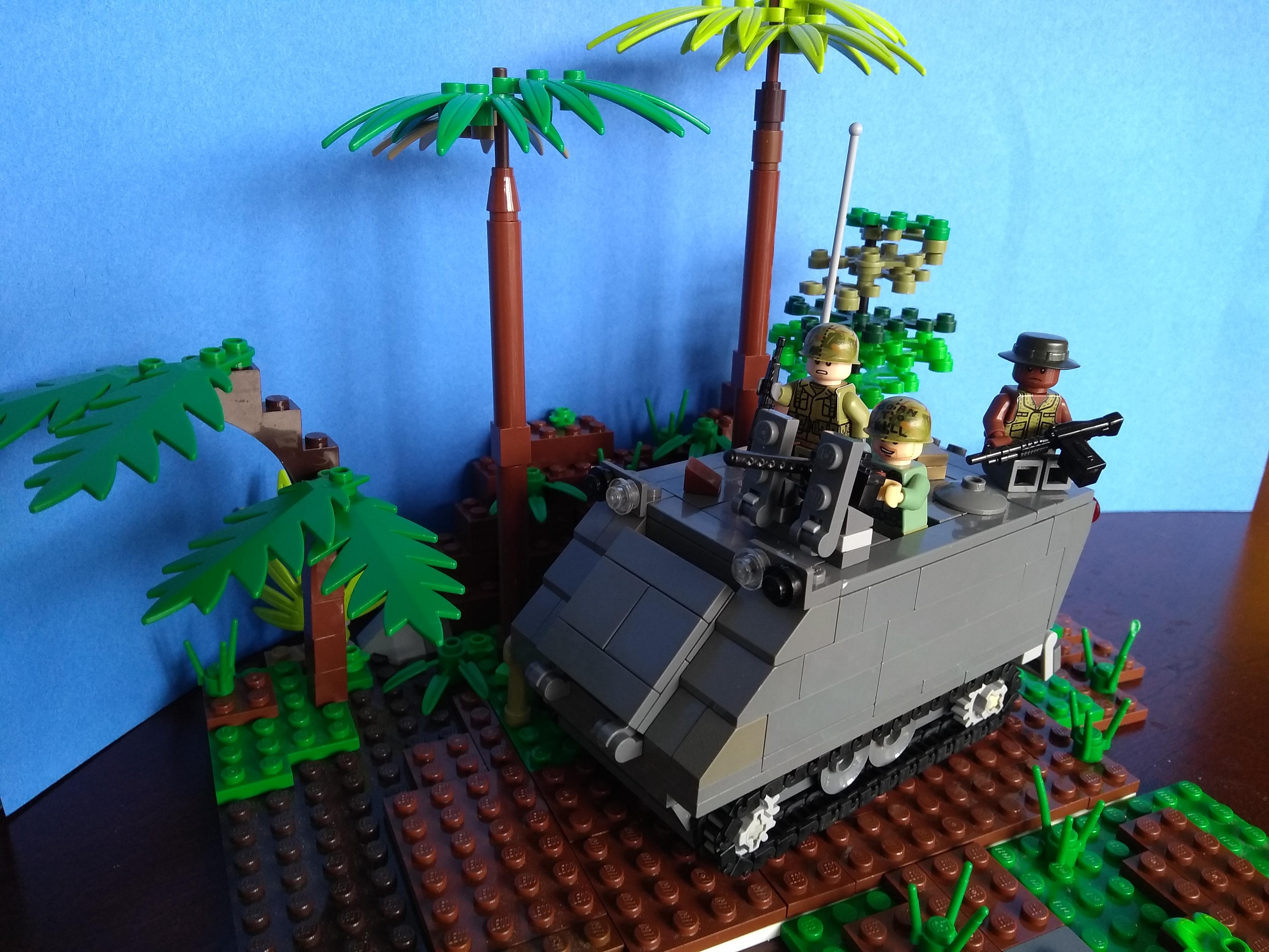 Lego Vietnam War M113 Armored Personnel Carrier – Creative Brick Building